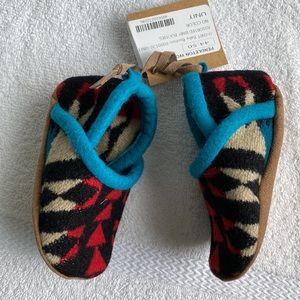 Pendleton | Shoes | Pendleton Oregon Wool Traders Handmade In Oregon ...